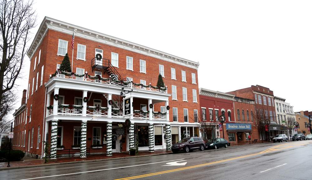The Golden Lamb: Ohio's historic inn and restaurant